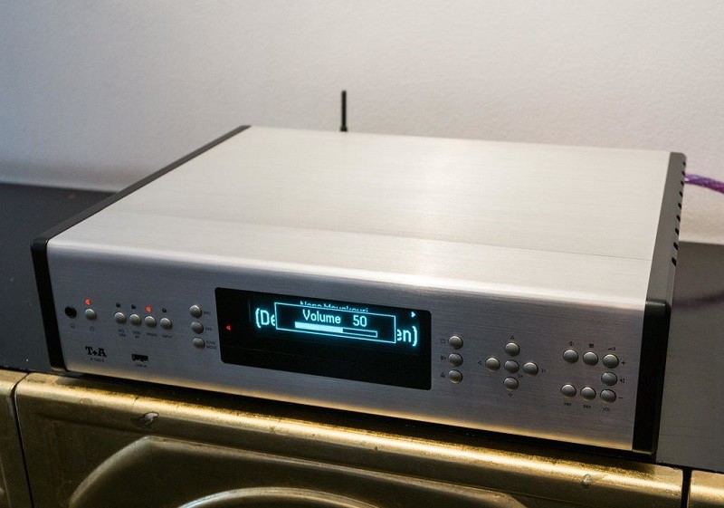 Ampli tích hợp đầu CD T+A R 1000 E hiện đại, chất lượng của T+A - Hifi ...